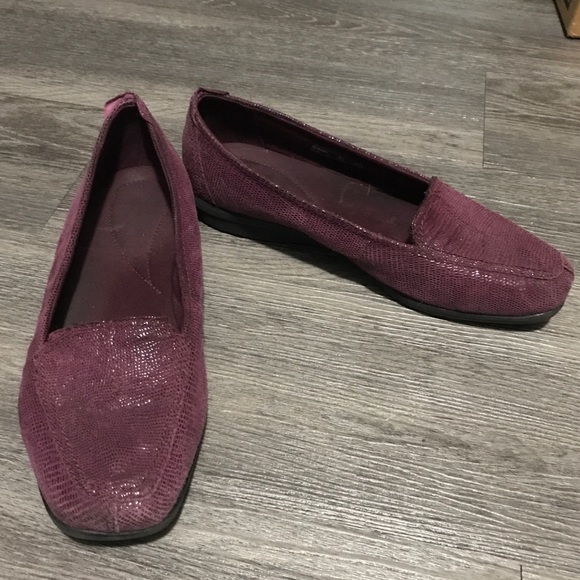 Clarks | Shoes | Clarks Plum Purple Shimmer Slip On Flats Size 8m ...